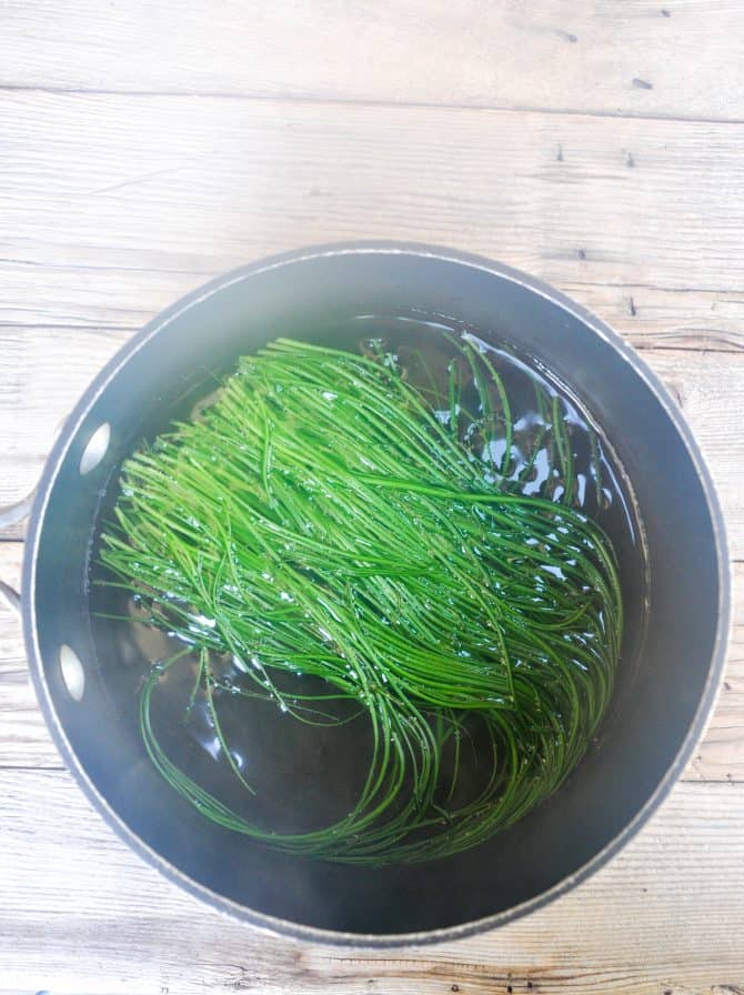 How to Make Chive Oil - California Grown