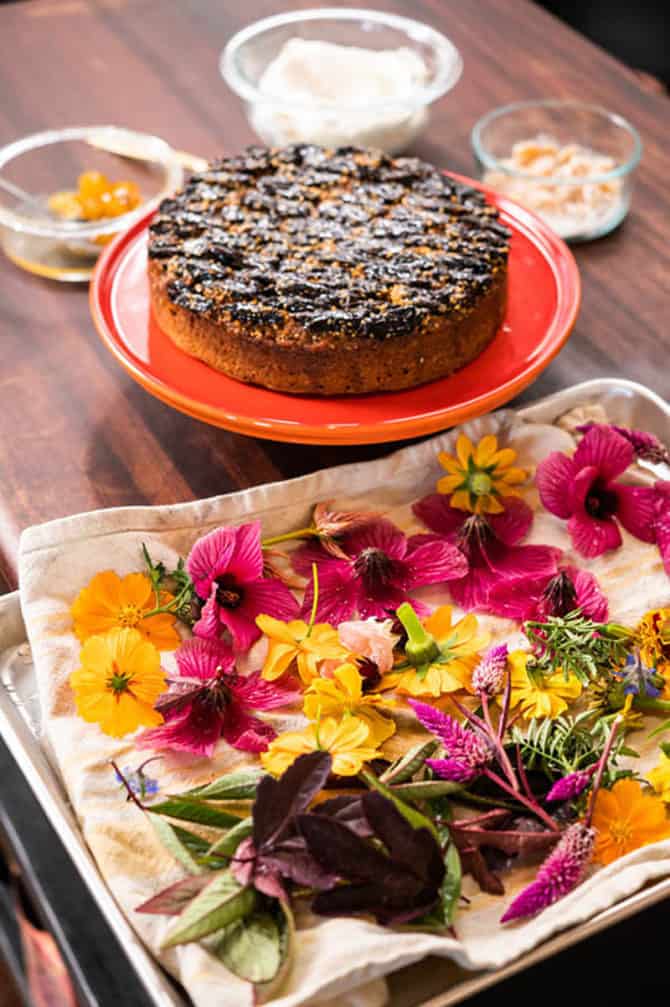 How to Shop For, Cook, and Decorate With Cut Flowers From California