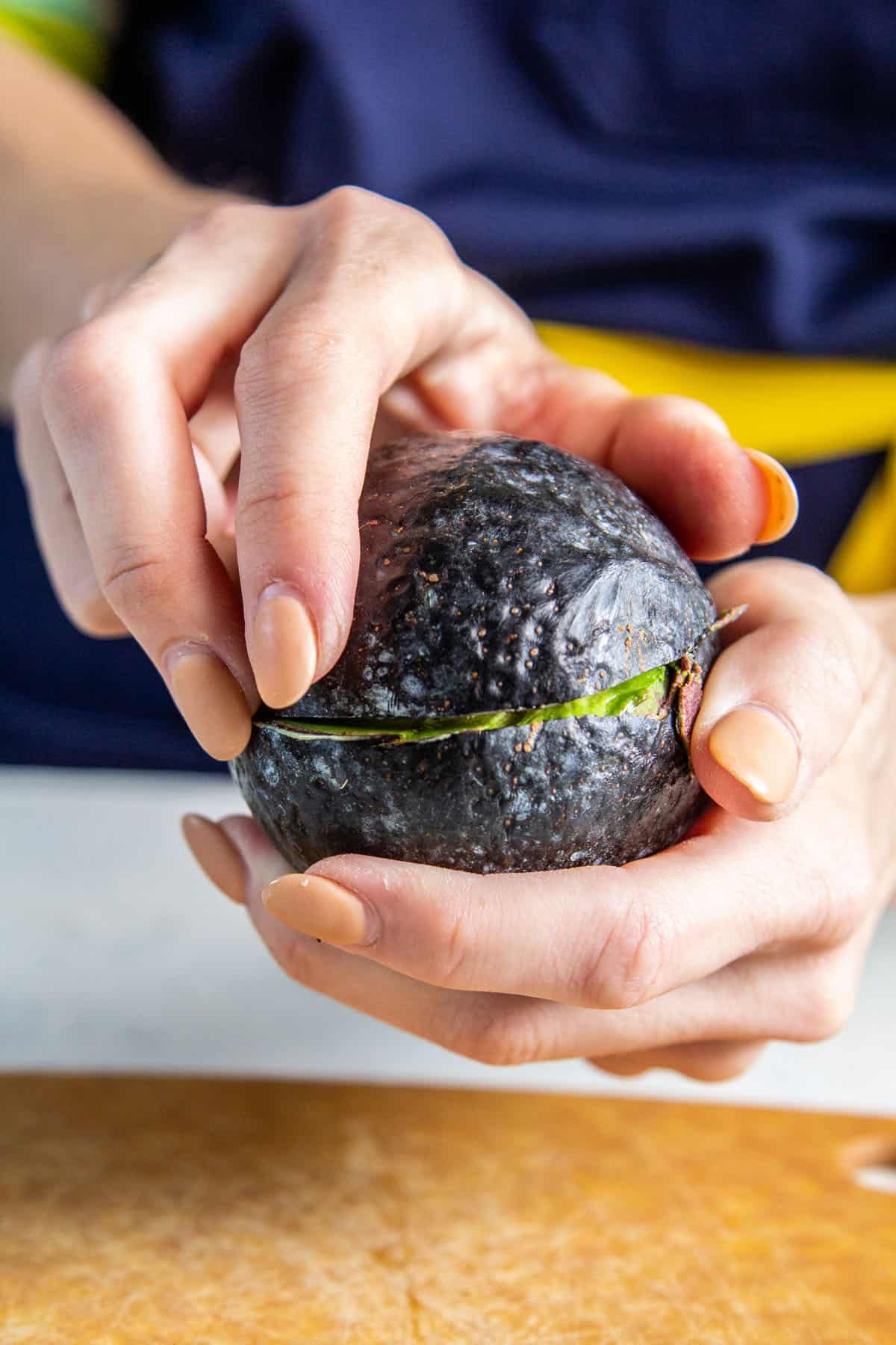 Two Easy Recipes That Showcase How To Use Avocados In Smoothies ...