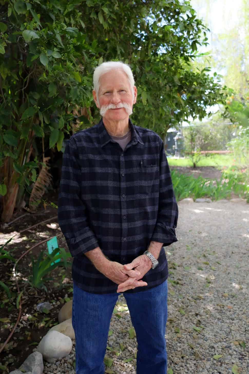 A Visit to Bennett's Honey Farm - California Grown