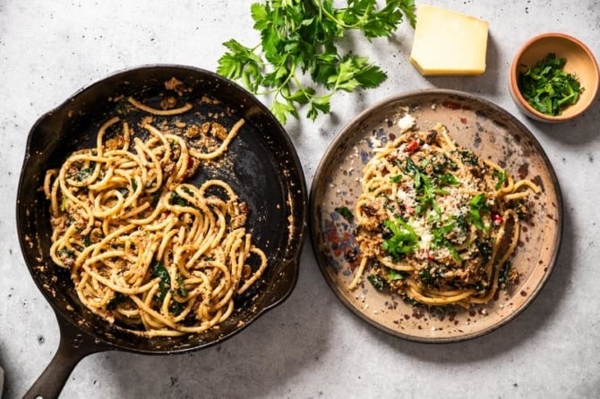 Simple Pasta Dinner with Walnuts, Raisins and Kale | CA GROWN